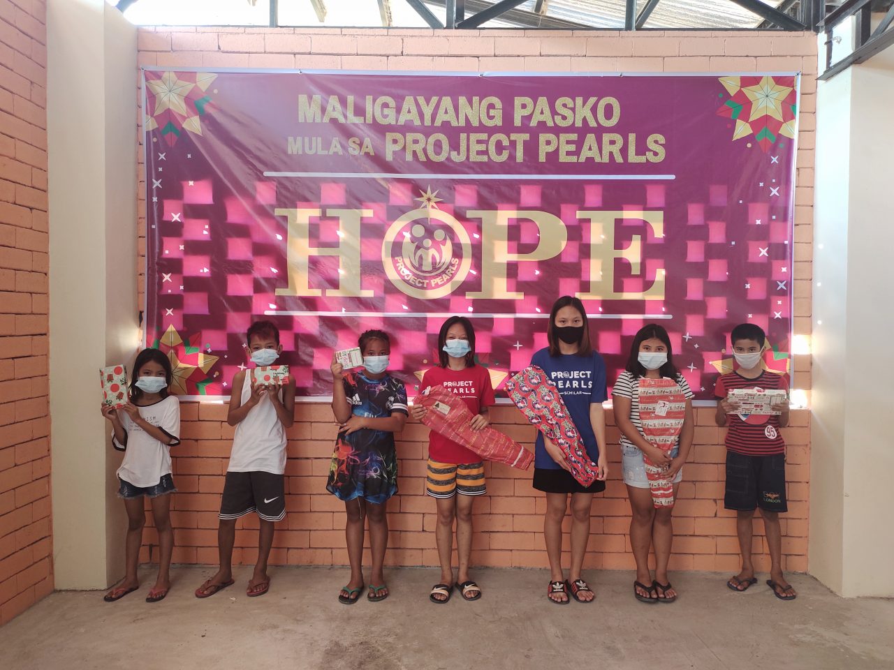 Gift-Giving for the Kids & Youth in Bulacan - Project PEARLS - Project ...