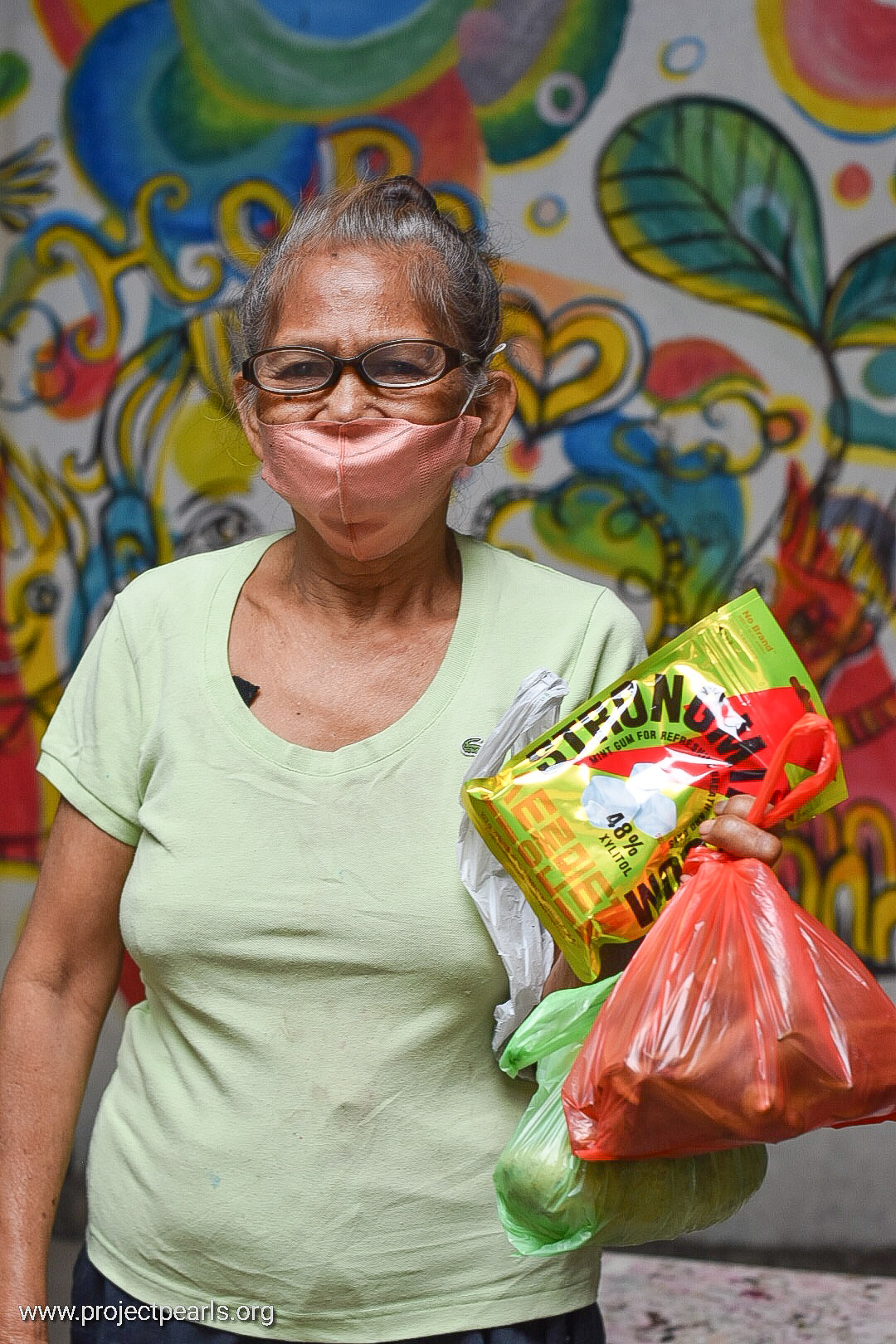 Distribution of Food Donation from SOS Philippines - Project PEARLS ...