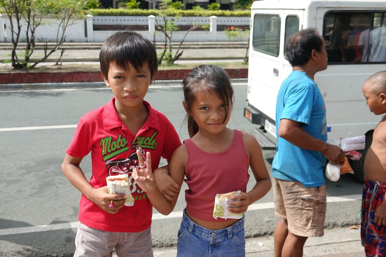 Feeding for the Manila Homeless - Project PEARLS - Project PEARLS