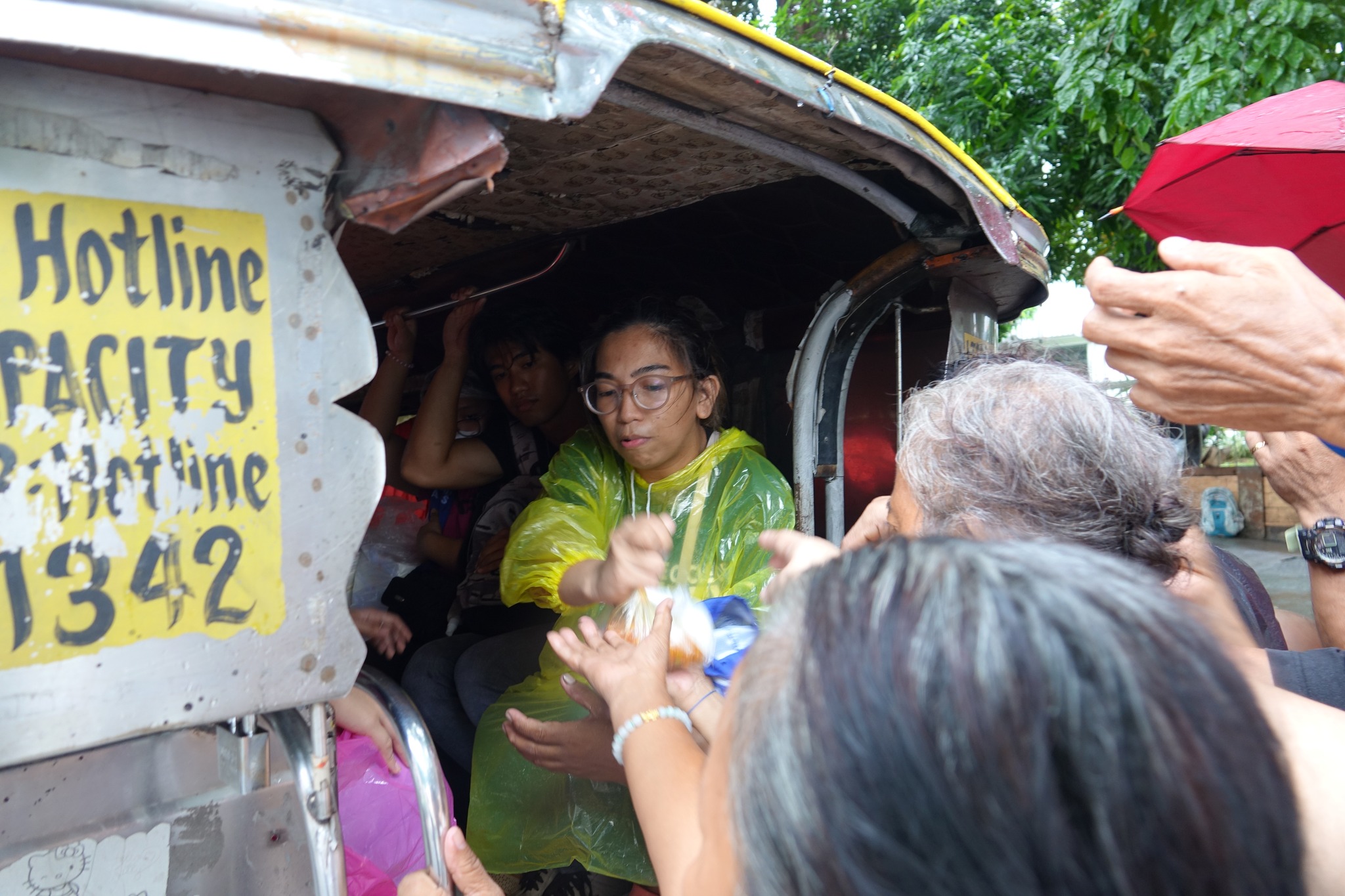 Manila Homeless Feeding - Project PEARLS - Project PEARLS