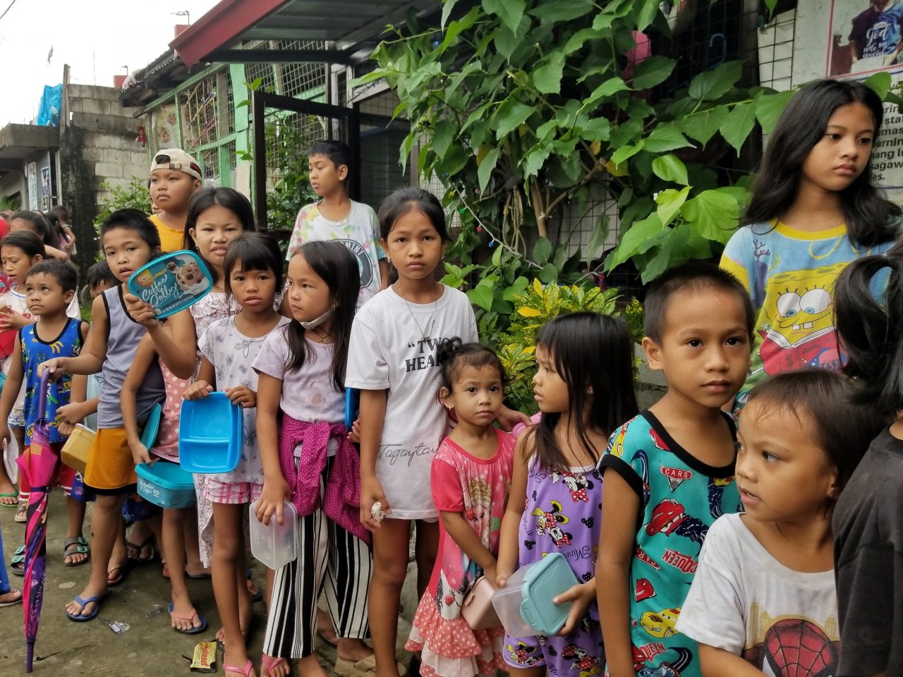 Hunger Relief in Naic Sponsored by DPT Philippines - Project PEARLS ...