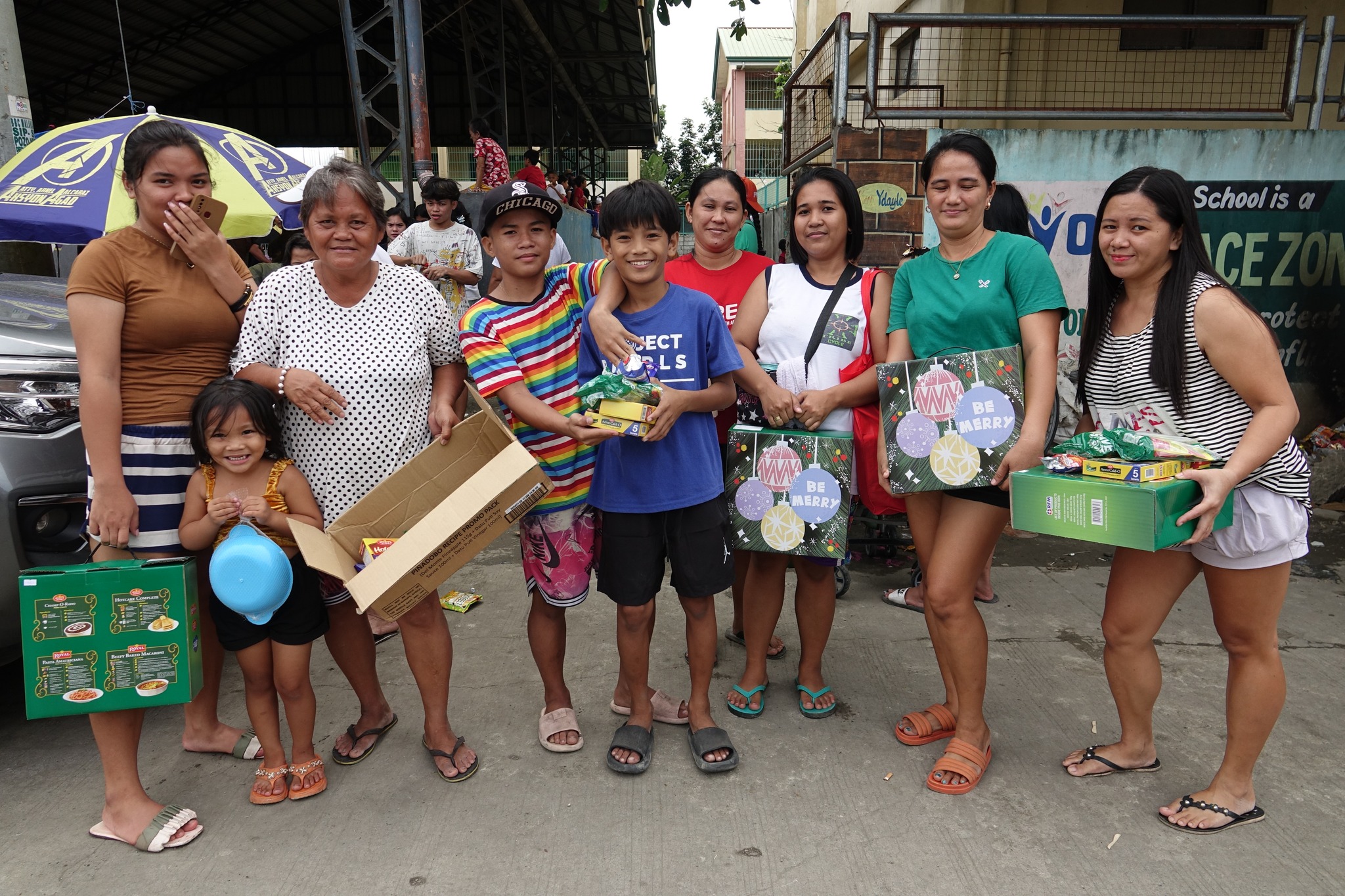 Gift-giving and Noche Buena Distribution in Bulacan - Project PEARLS ...