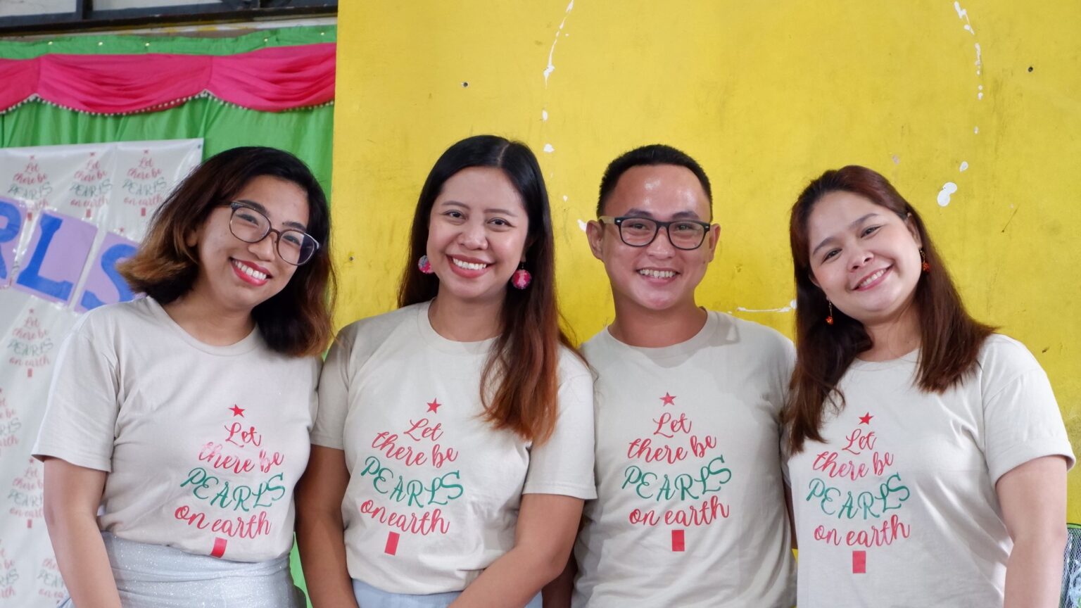 Gift-giving and Noche Buena Distribution in Bulacan - Project PEARLS ...