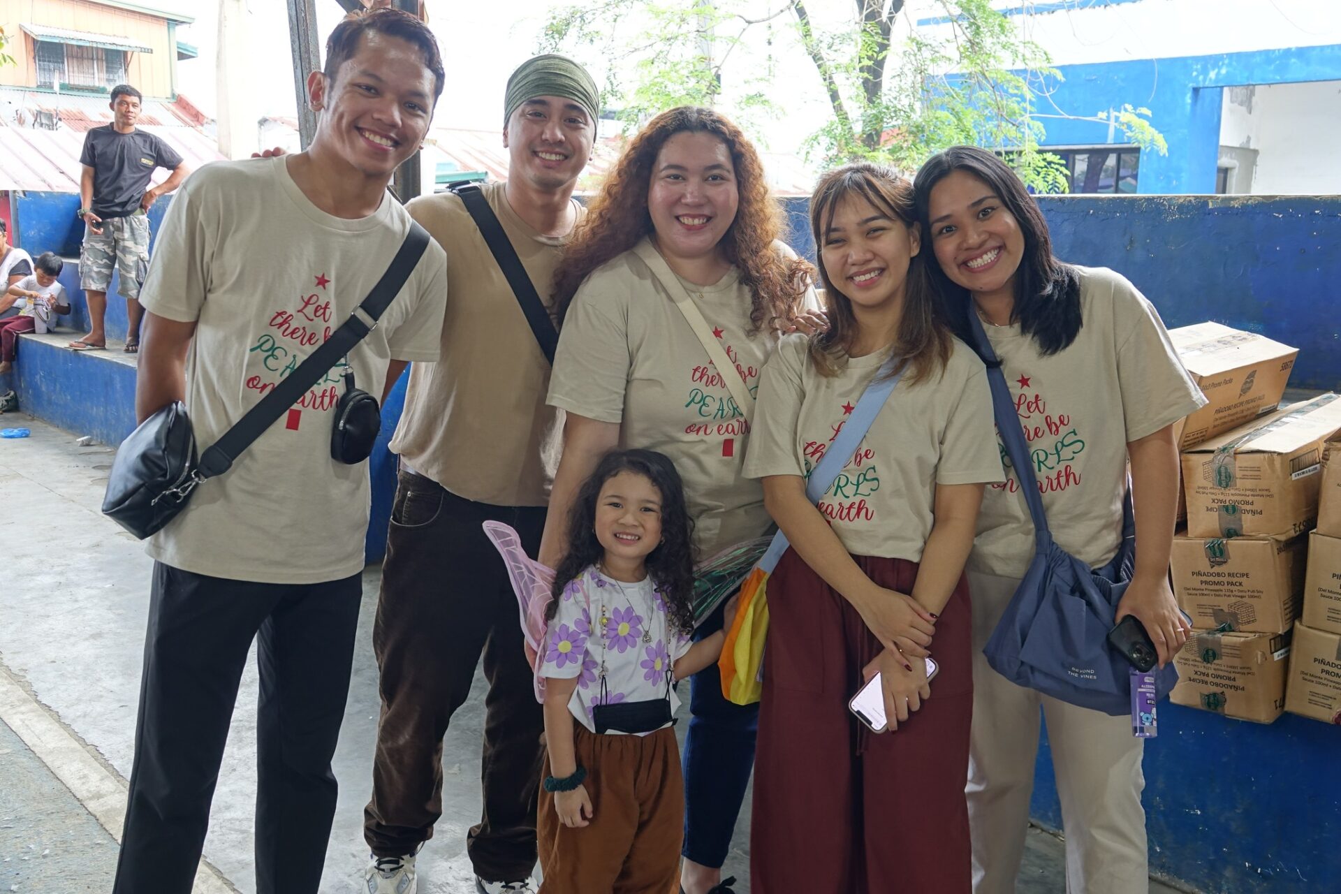 Gift-giving and Noche Buena Distribution in Bulacan - Project PEARLS ...