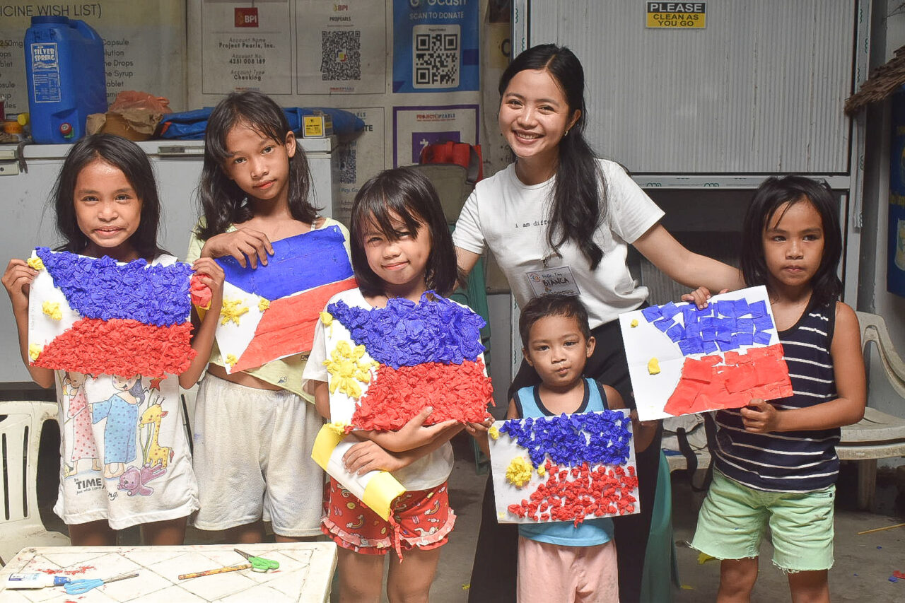 Brain Booster Activity: “3D Mosaic Philippine Flag” in Tondo, Bulacan ...